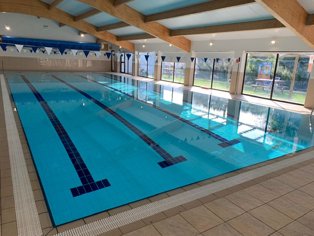 Woodside Park Pool dive site | PADI