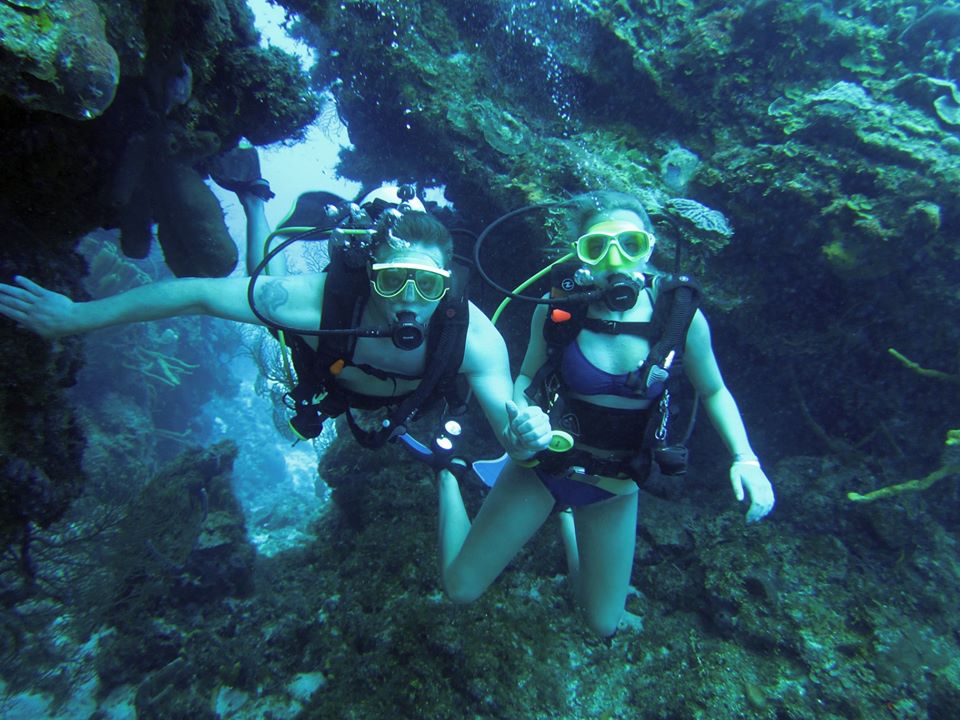 Punta Sur - Devil's Throat dive site | PADI