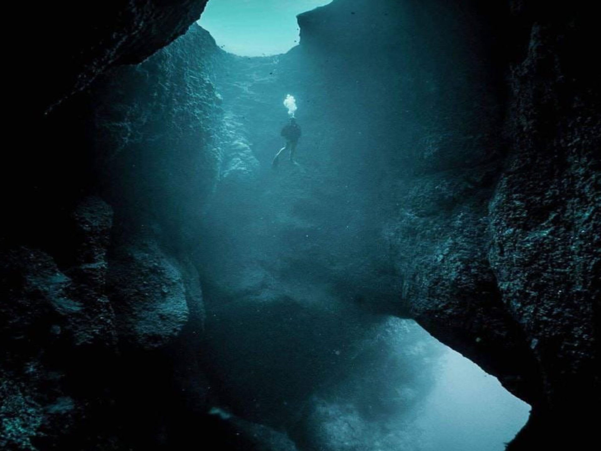 Tauchplatz Blue Hole | PADI