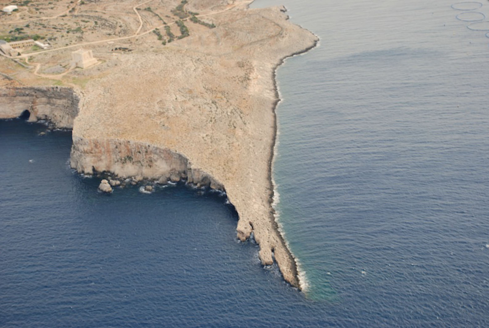 Comino Island - Lantern Point dive site | PADI