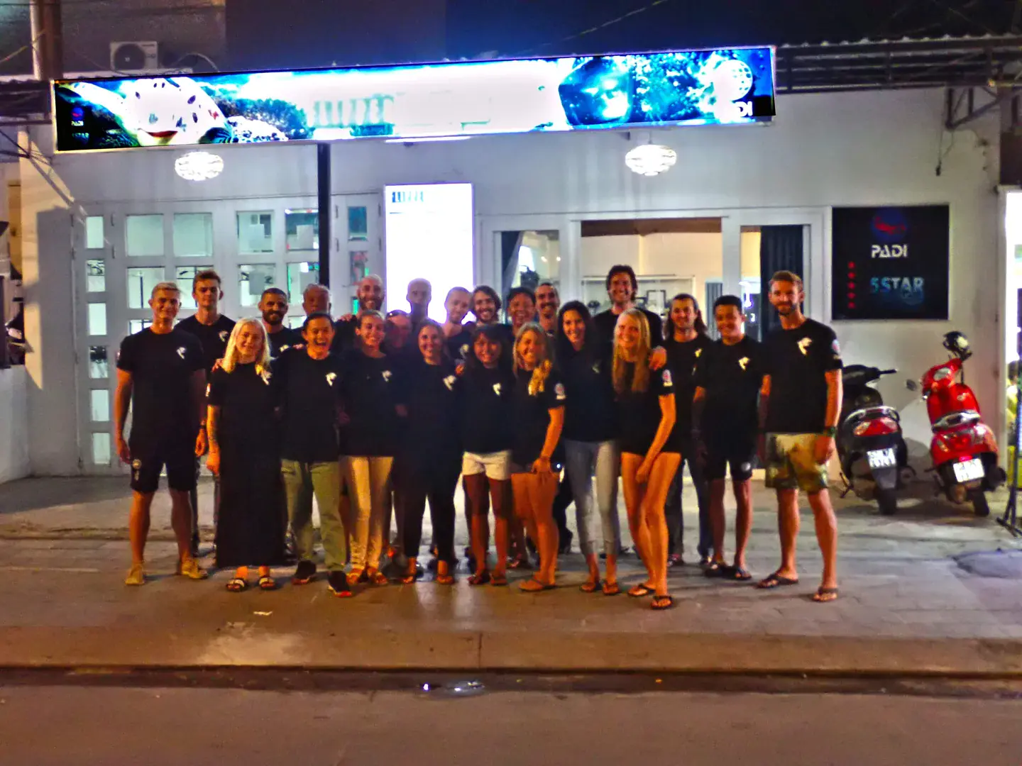 Flipper Diving Club | Phu Quoc | PADI Dive Center