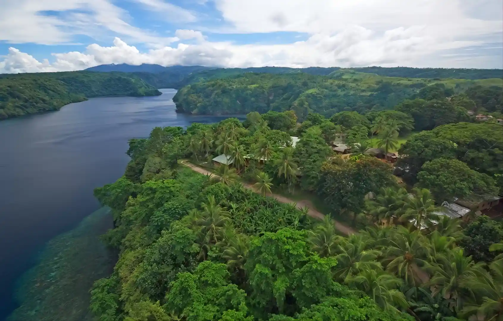 Tufi Dive Resort | Tufi | PADI Dive Center